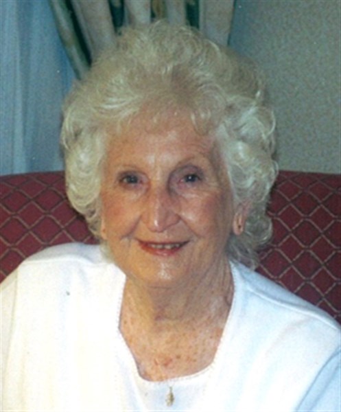 COLLEEN KNIGHTColleen was born August 22, 1927 – Mount Ayr Record News