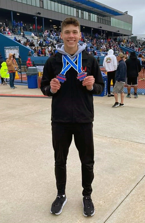 Reynolds competes at Kansas Relays, sets new school record – Mount Ayr ...