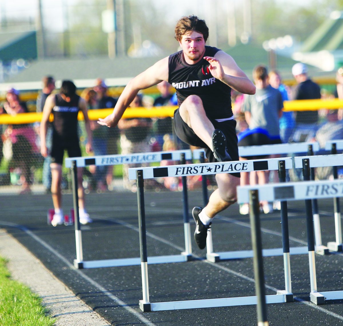 Two season best times in relays for Raiders – Mount Ayr Record News