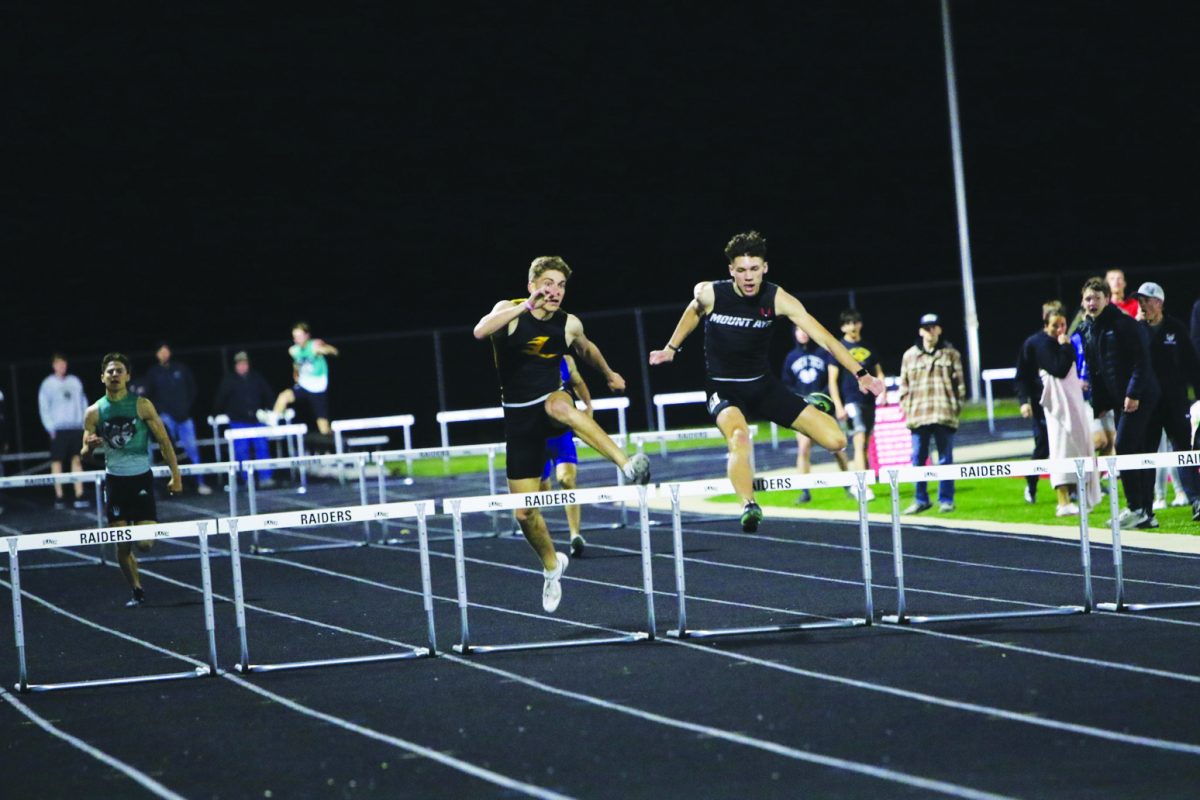 Reynolds runner-up at Drake Relays – Mount Ayr Record News