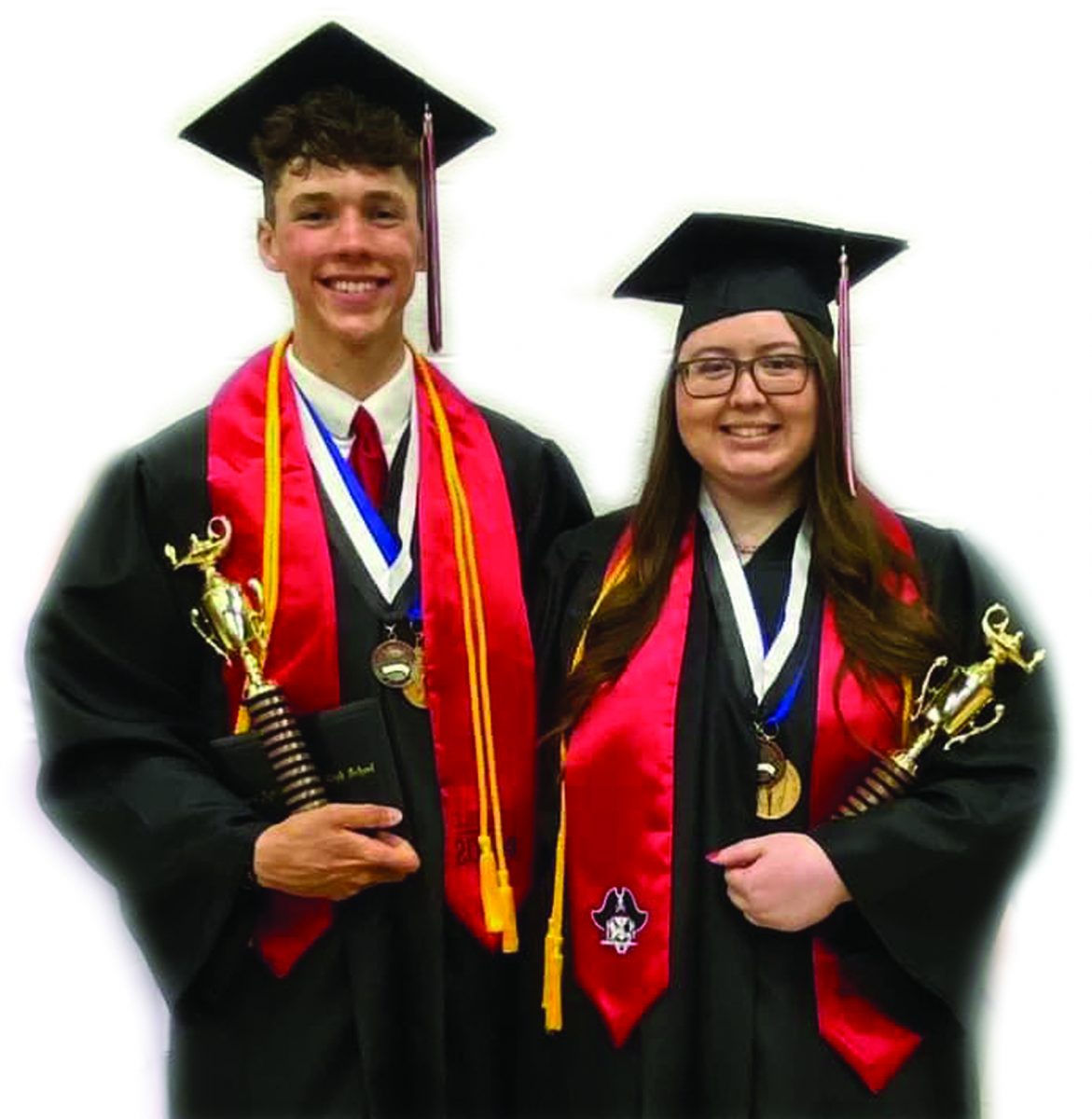 Reynolds, Sackett top class – Mount Ayr Record News
