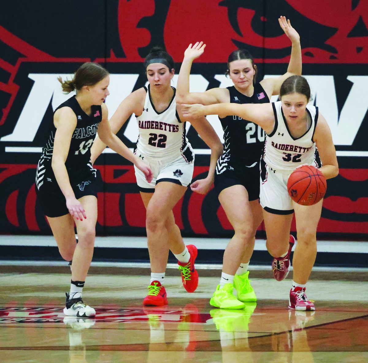 Raiderettes unbeaten at Christmas break – Mount Ayr Record News
